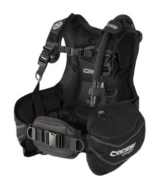 Top 10 Best Scuba BCDs of 2022 • The Adventure Junkies