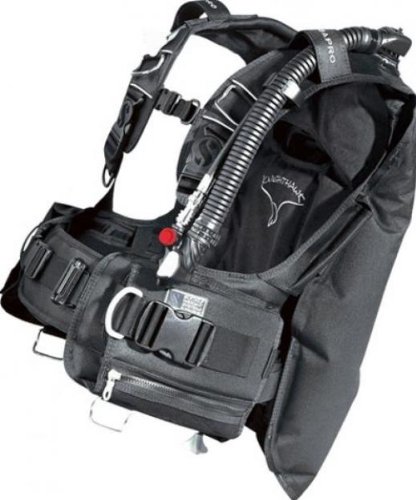 Top 10 Best Scuba BCDs of 2016 - The Adventure Junkies
