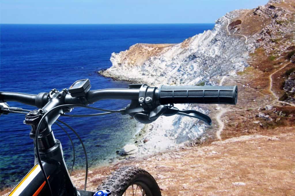 The Ultimate Mountain Biking Gear List - The Adventure Junkies