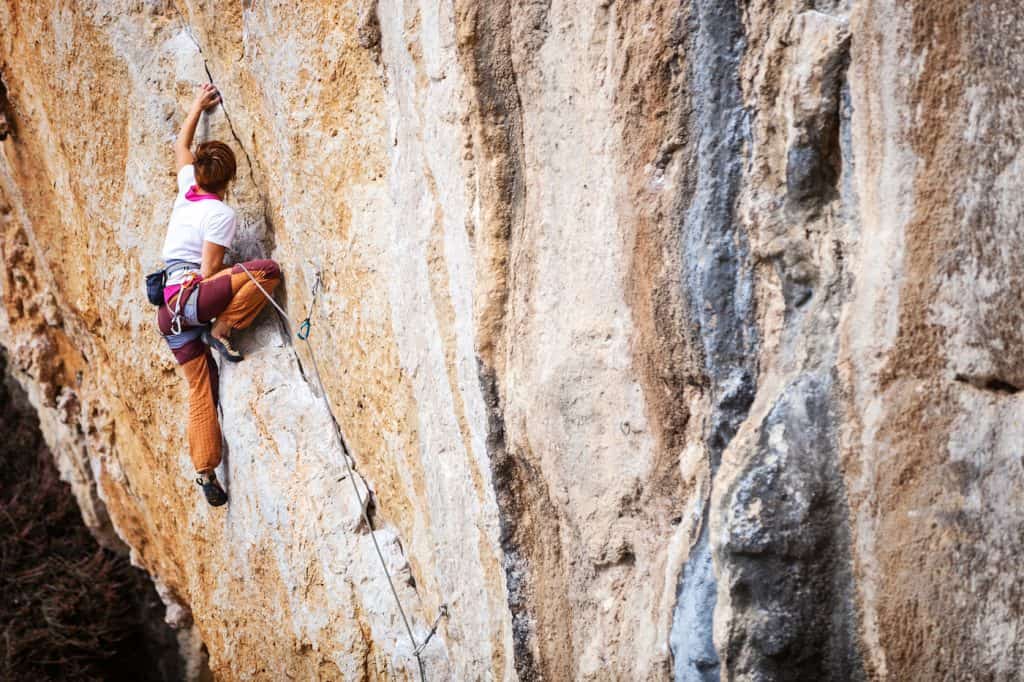 How To Rappel: A Practical Guide - The Adventure Junkies