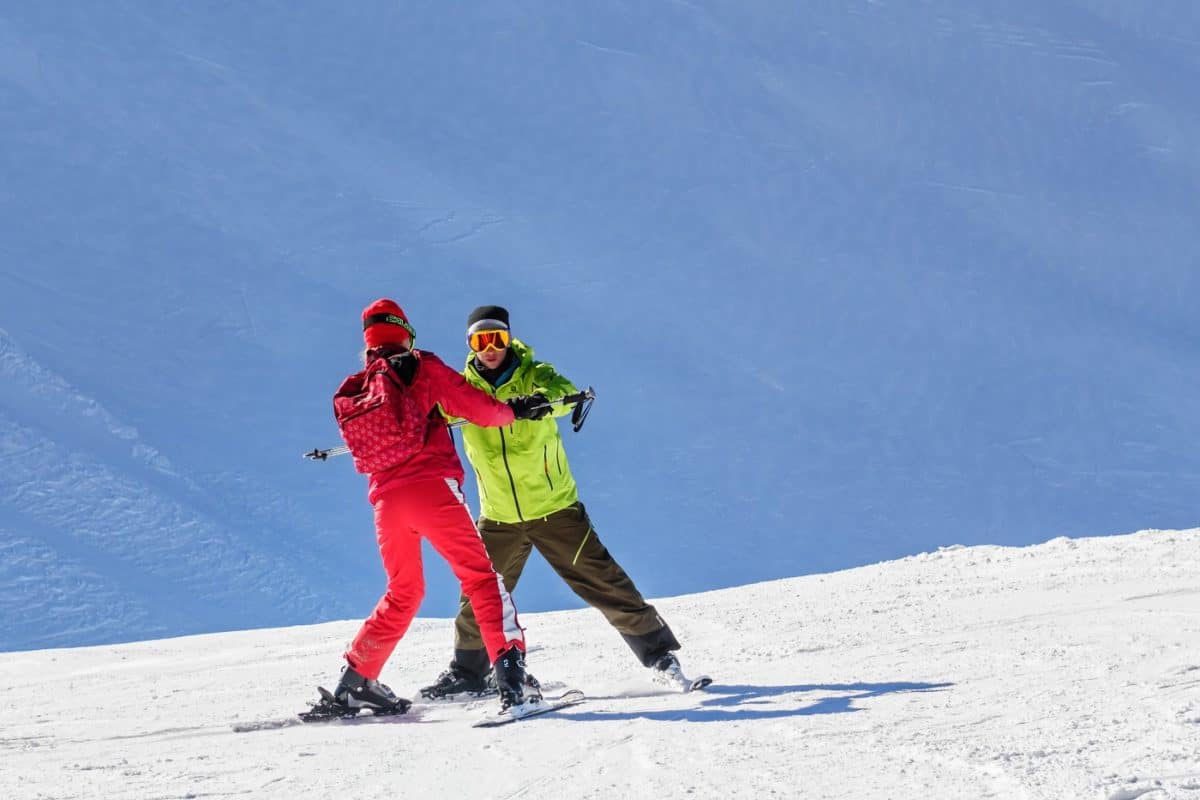 28 Awesome Skiing Tips For Beginners - The Adventure Junkies